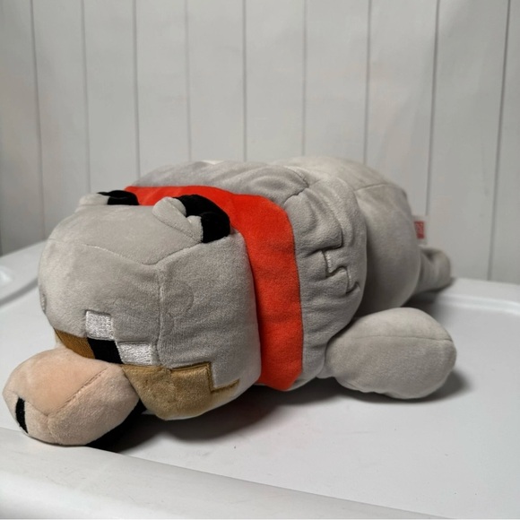 Mattel | Toys | Mattel Minecraft 220 Tamed Wolf 6 Mojang Gray Soft ...